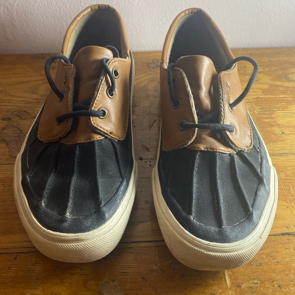 Vans | Shoes | Weird Vans That Look Like Duckies 8 85 | Poshmark